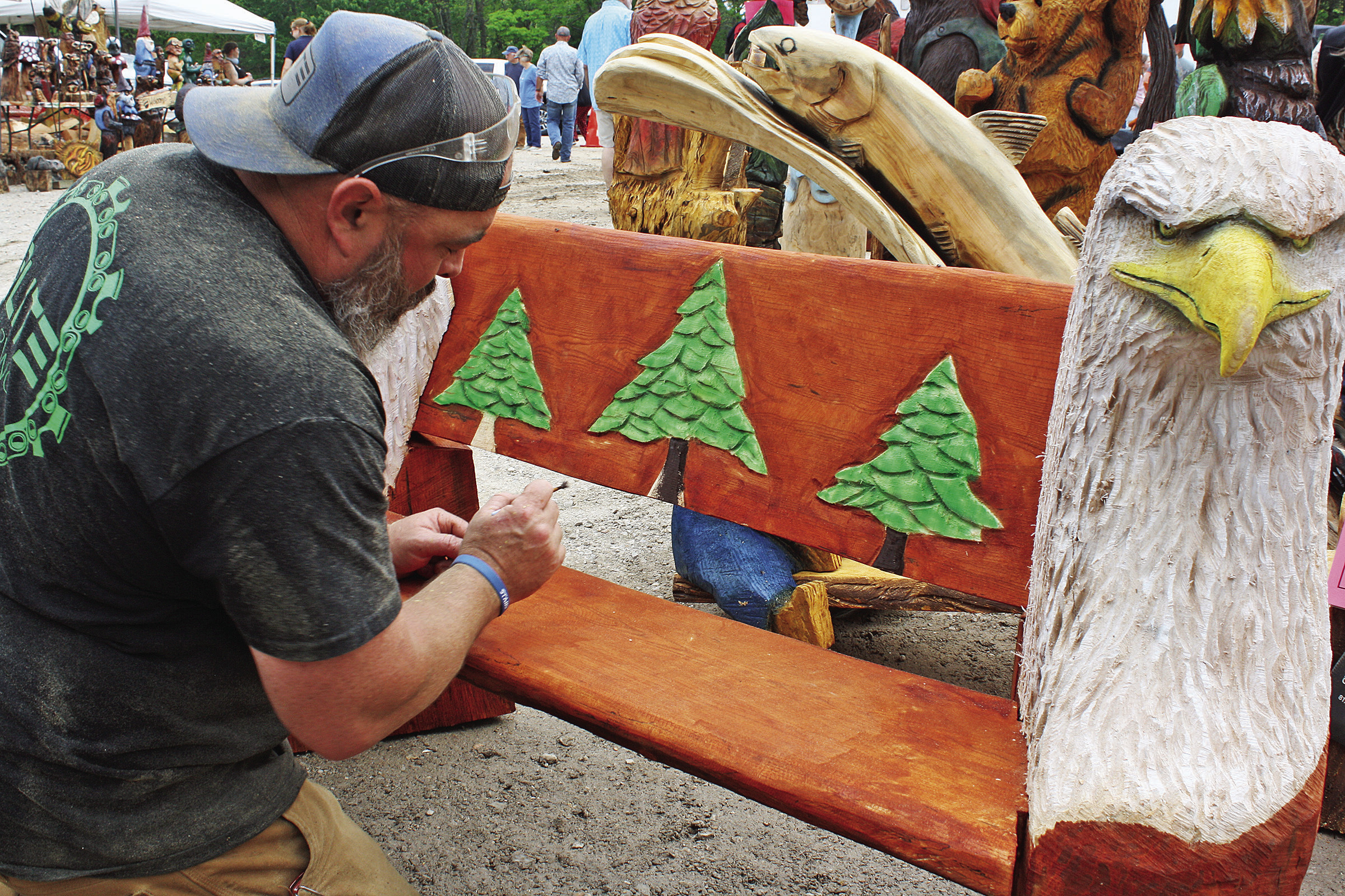 Carving artists - Eureka Spring Times-Echo
