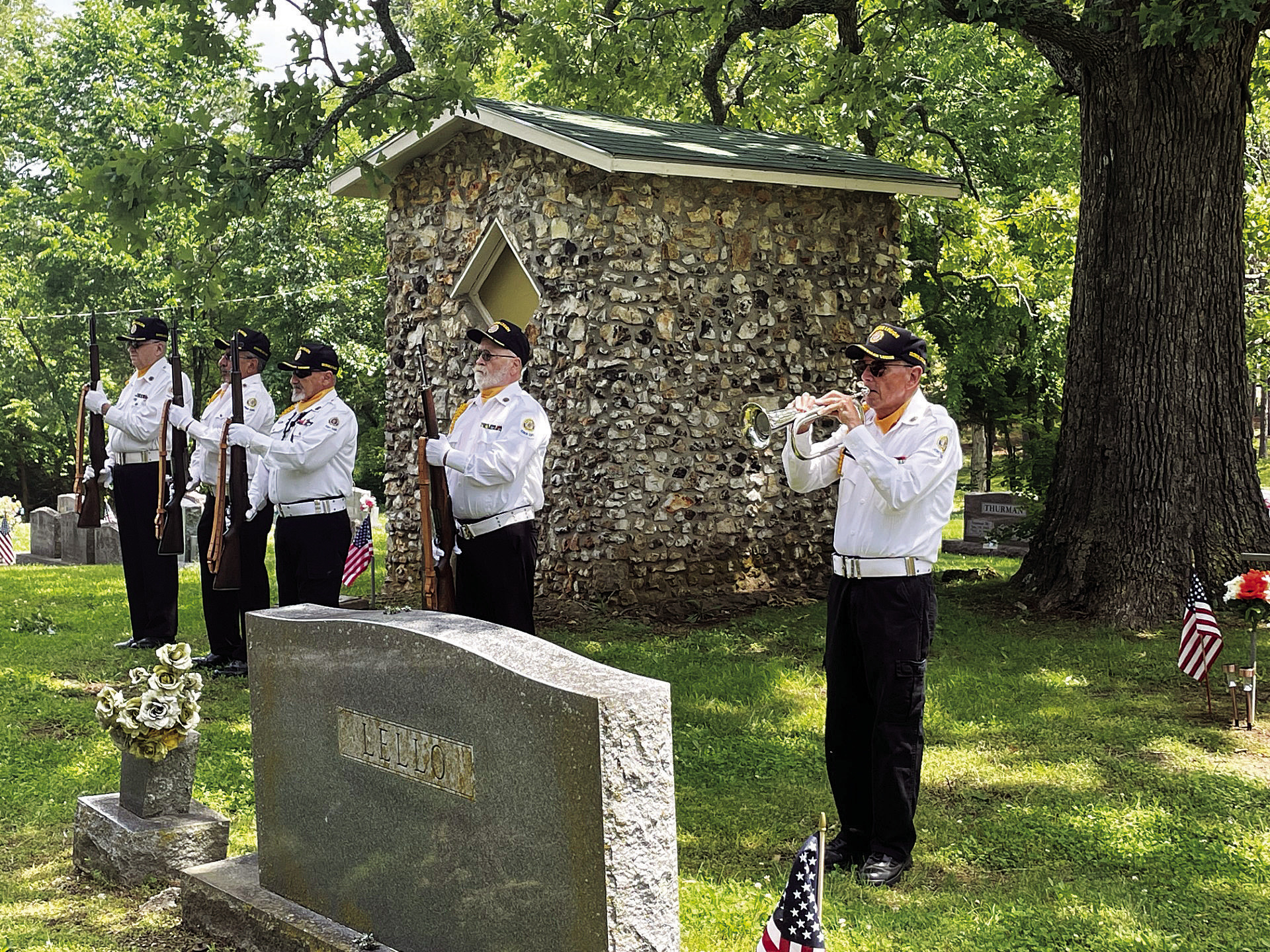 Decoration Day - Eureka Spring Times-Echo